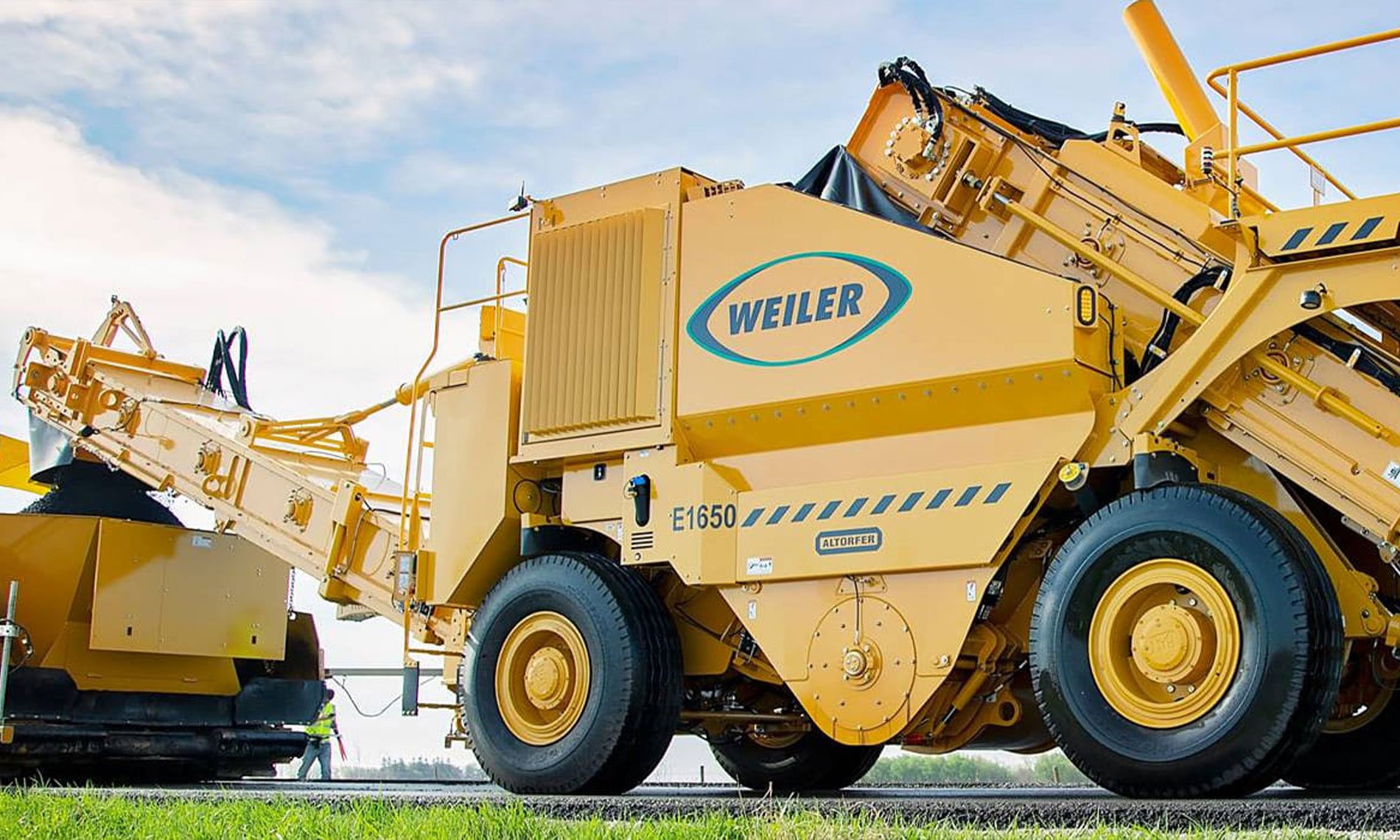Weiler Paving Equipment | Wagner Equipment Co.